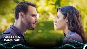 Tout Savoir Sur L’amour Est Dans L’air (Sen Çal Kapımı) : Casting ...